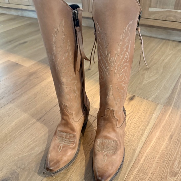 freebird | Shoes | Freebird Wolfgang Taupe Leather Western Cowgirl ...